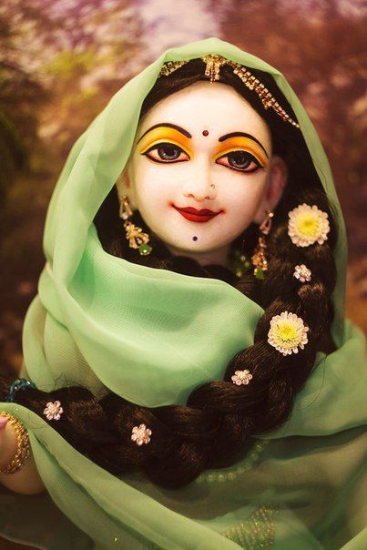 Shri Radha Varashtakam with English Meaning - The Spiritual Talks